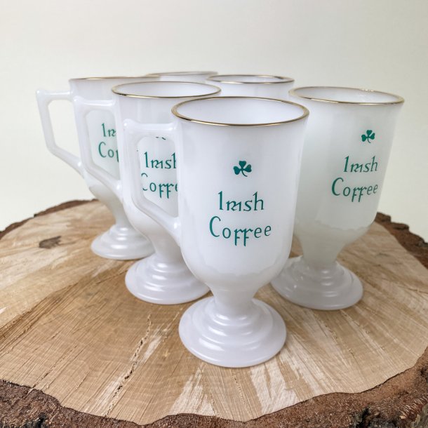 Irish coffee glas i hvid opalglas - Drikkeglas - Art Nuvo - Antik & Vintage