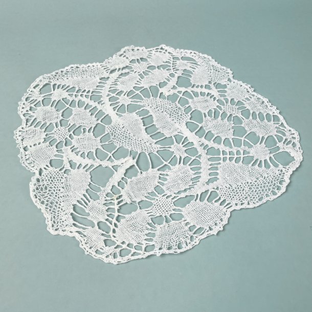 Vintage knipling lysedug - Flakoner og Bordløbere - Art Nuvo - Antik & Vintage